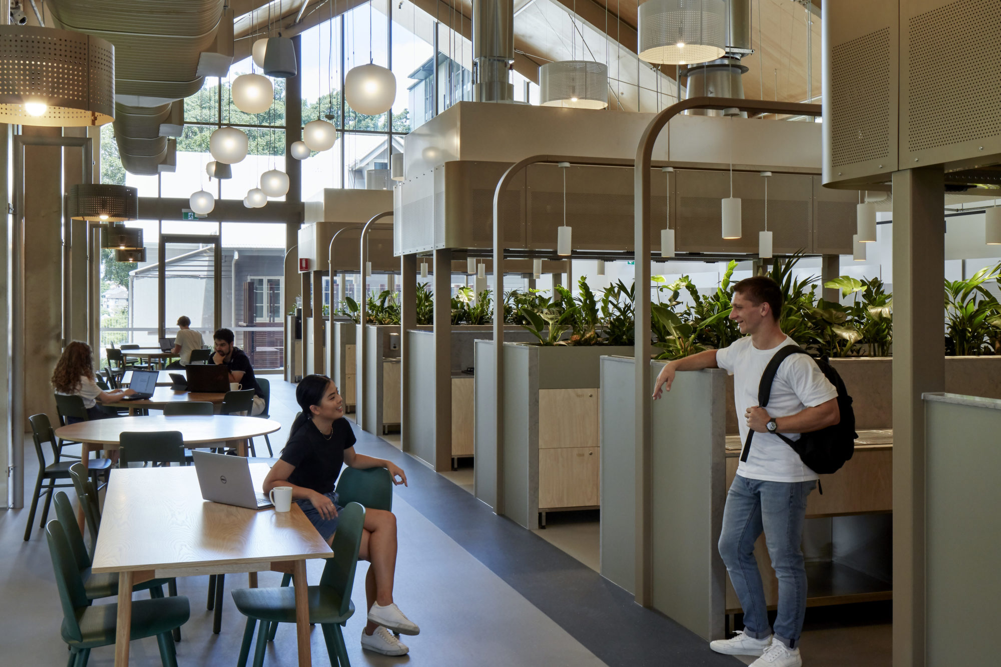 Independent Student Accomodation at St Lucia – UQ Res