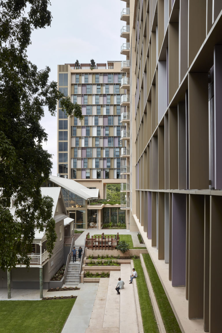 KCH: Standard Room at Kev Carmody House – UQ Res